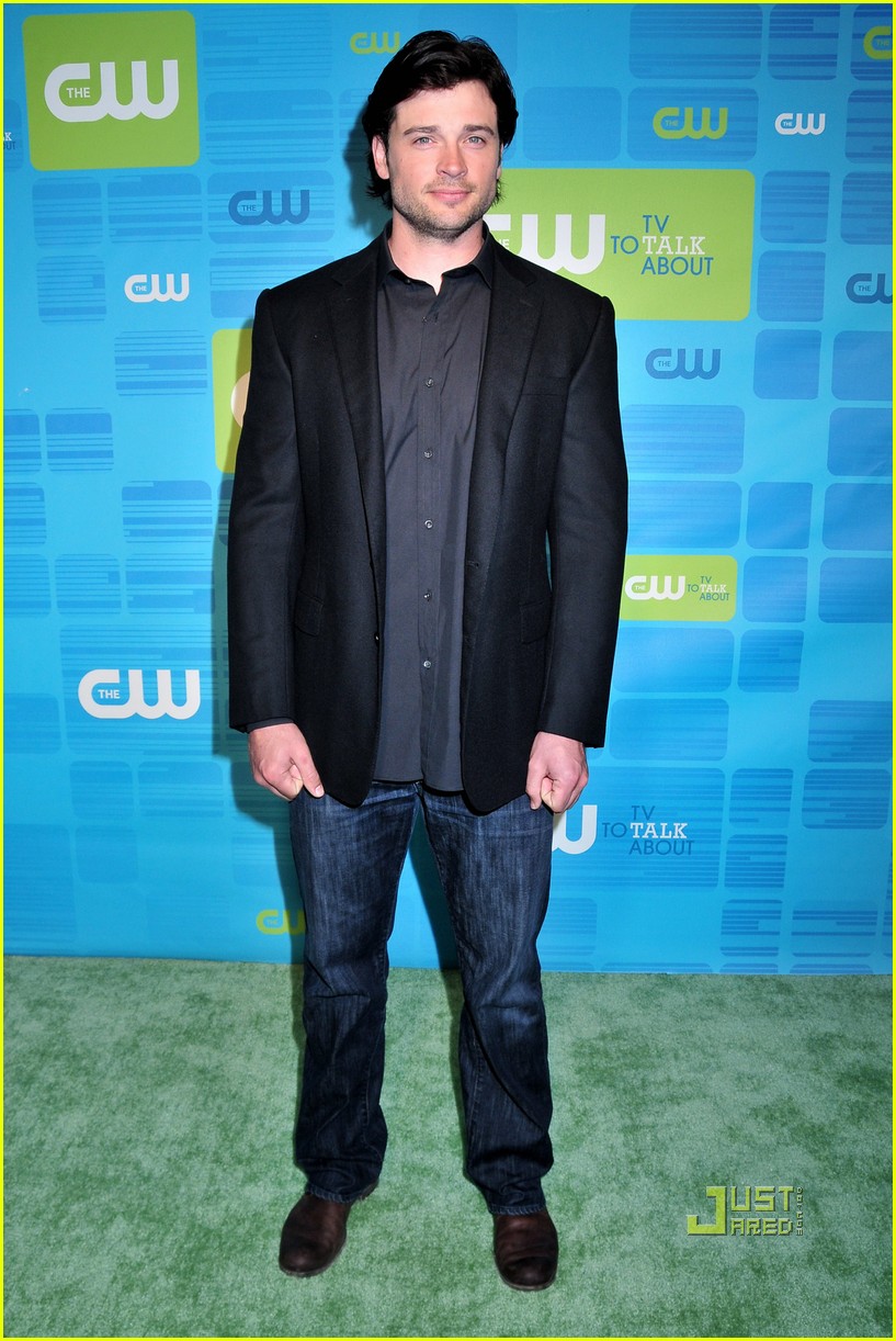 Full Sized Photo of tom welling cw upfronts 04 | Photo 2452332 | Just Jared