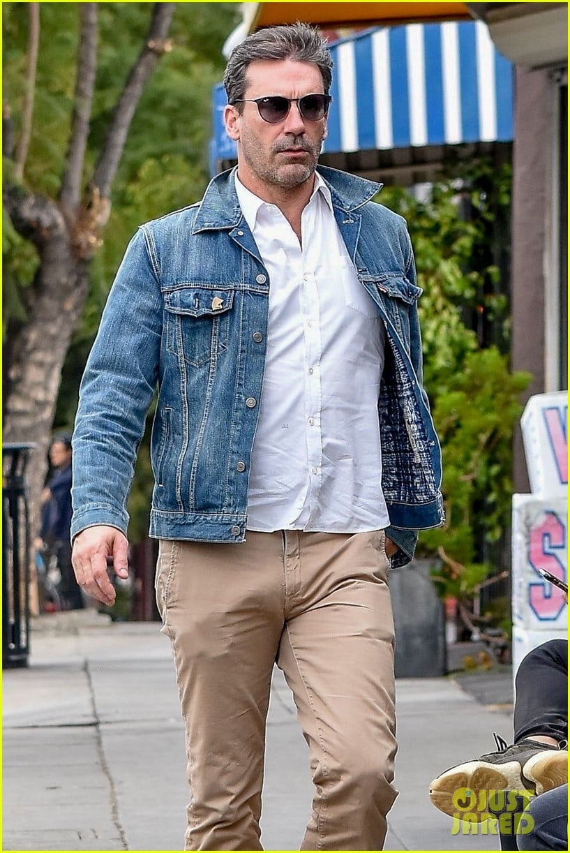 Full Sized Photo of jon hamm back in la 19 | Photo 4390546 | Just Jared